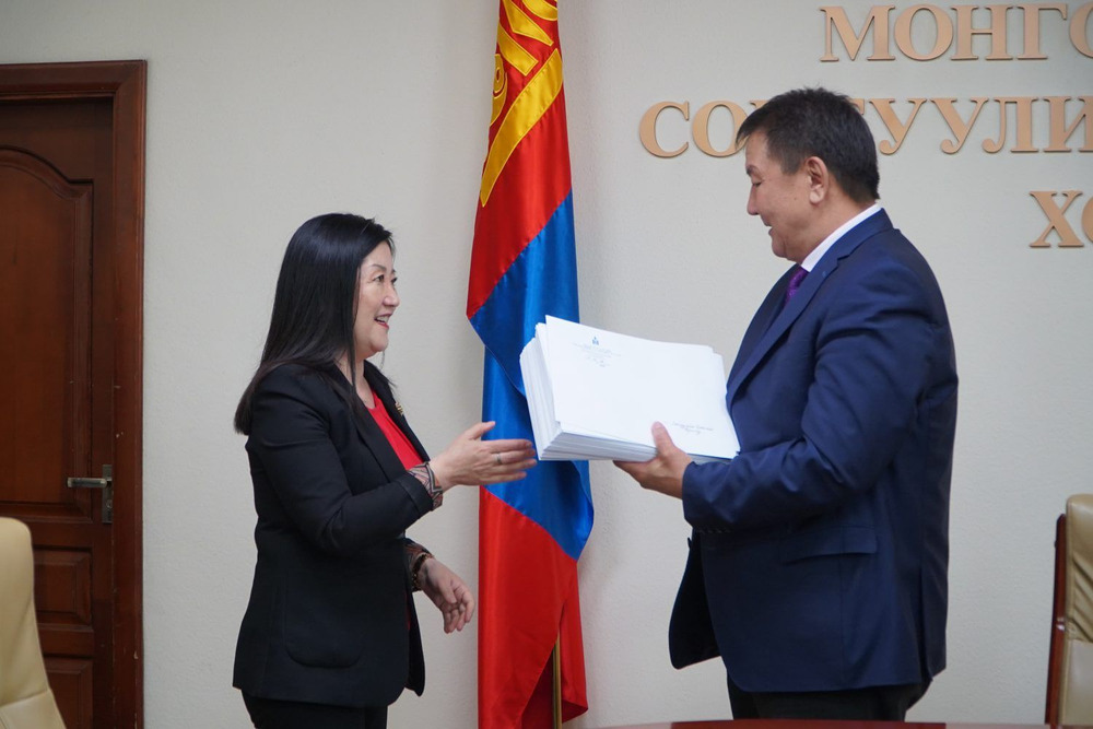 Бие даан нэр дэвшигч 75 хүний мөрийн хөтөлбөрт хийсэн Аудитын дүгнэлтийг СЕХ нд хүргүүллээ